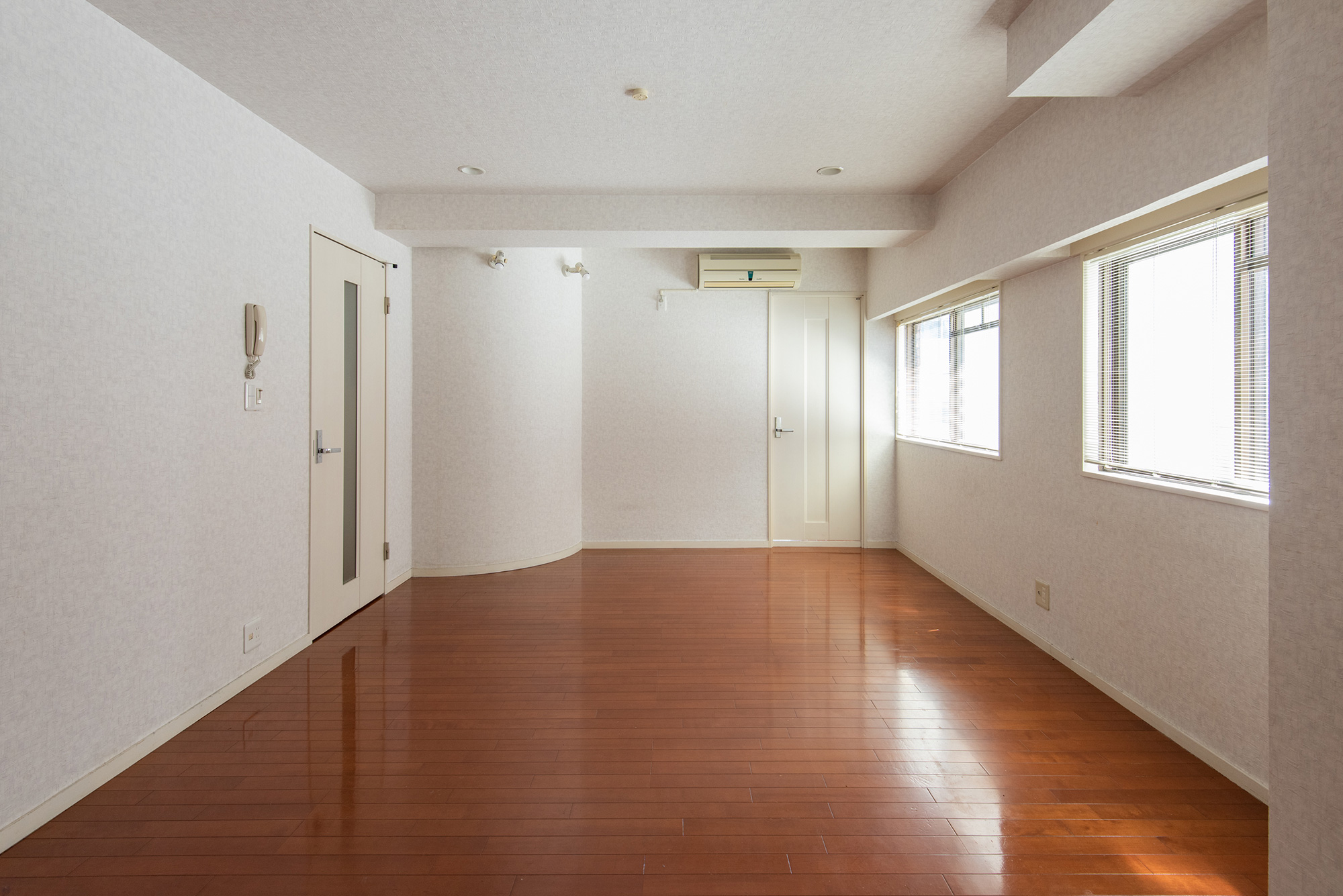 CASE 026 / PLAN A 神宮 ｜ CASE ｜ RE : Apartment UNITED ARROWS LTD.