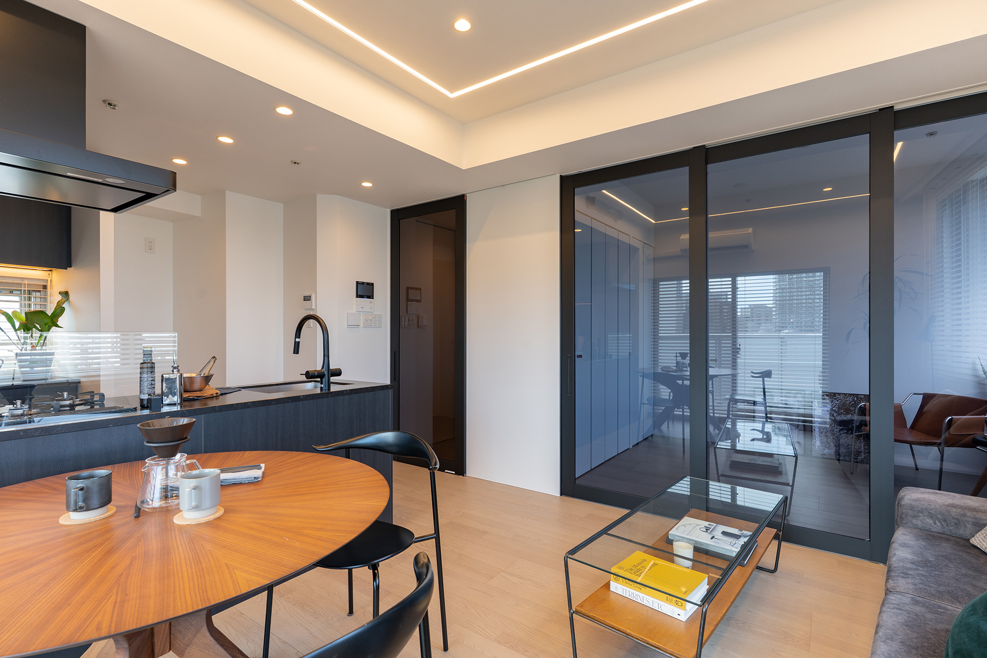 CASE 084 / PLAN A 四谷 ｜ CASE ｜ RE : Apartment UNITED ARROWS LTD.